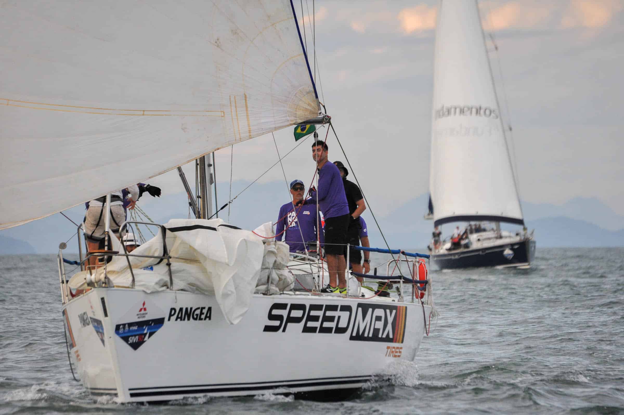 Katana Portobello (C30) e Pangea Speedmax Racing (RGS) são campeões ...